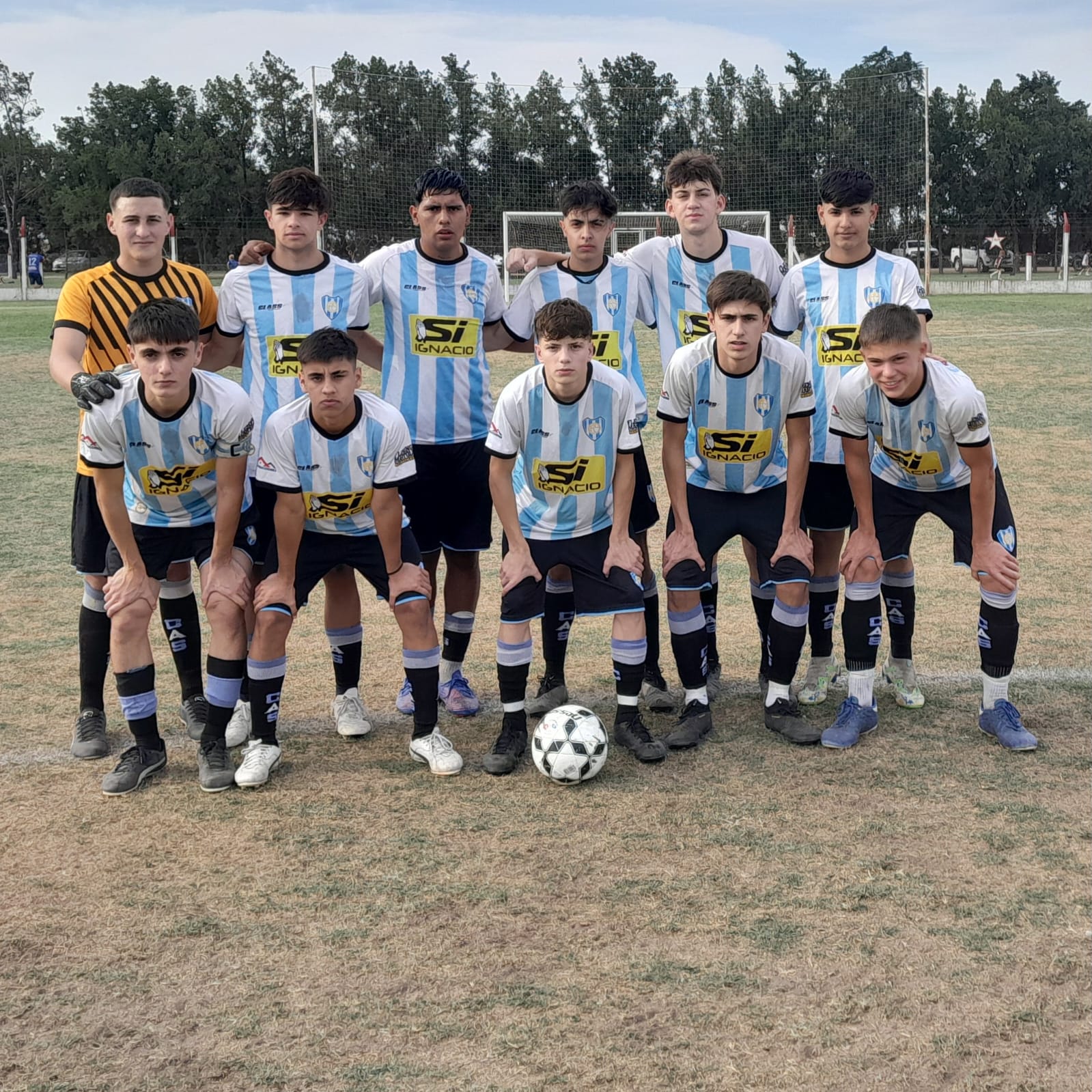 Visita de los pibes a Piamonte | Club Atlético Sastre